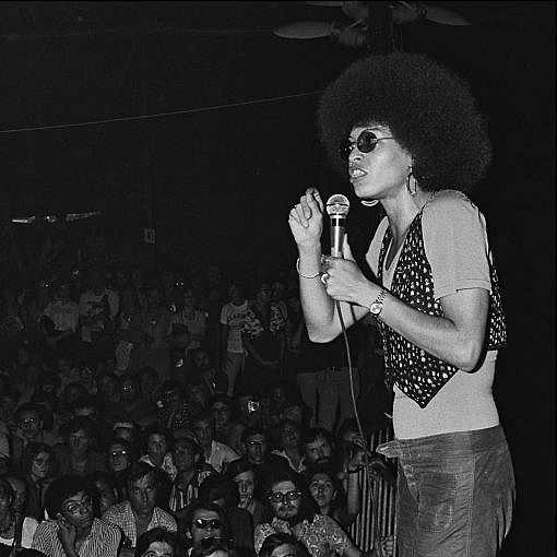 Qui-est-Angela-Davis-Ses-combats-en-10-photos | Harrystaut